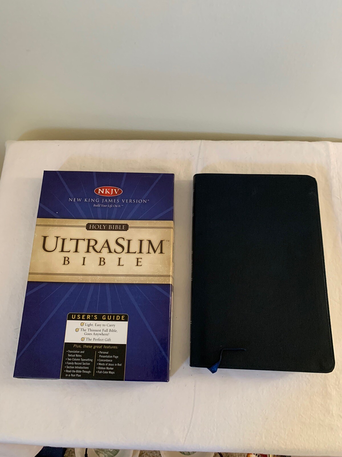 NKJV Holy Bible New King James Version Compact UltraSlim Blue Cover ...