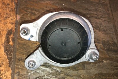 2016 2017 2018 MERCEDES C300 C350e ENGINE RIGHT MOTOR MOUNT PART ...