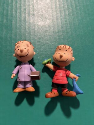 Charlie Brown Linus with Blanket & Pig Pen Peanuts PVC Toy Figure 3 ...