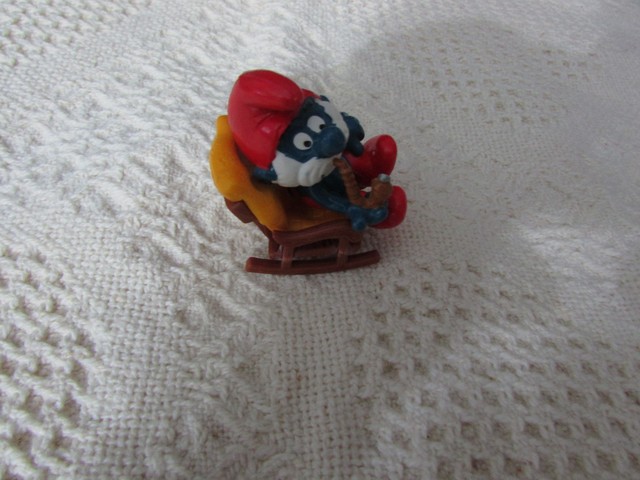 Smurfs 40228 Papa Smurf Rocking Chair RARE Vintage Toy Figurine 1980s ...