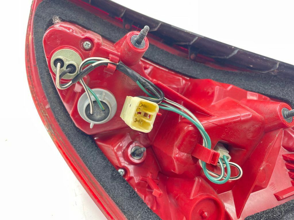 Toyota Rav 4 (XA30) 2008 Lampe Feu Arrière Gauche I090037 AMD54732 | eBay