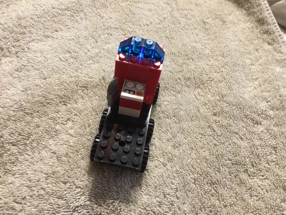 LEGO Town: Fire Fighters' Lift Truck (6477) - Box and Instructions ...