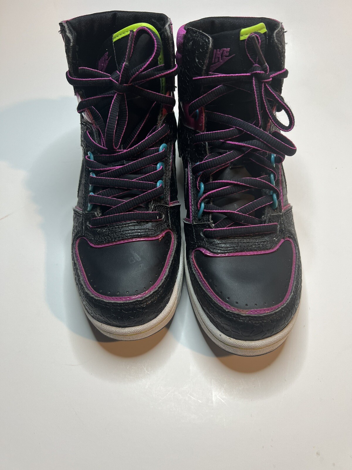 WMNS Nike Delta Lite Multicolor Basketball Sneakers S… - Gem