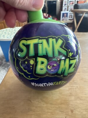 STINK BOMZ Join the Farty! TOMY (T17034) STINK BOMB toy gift gag white ...