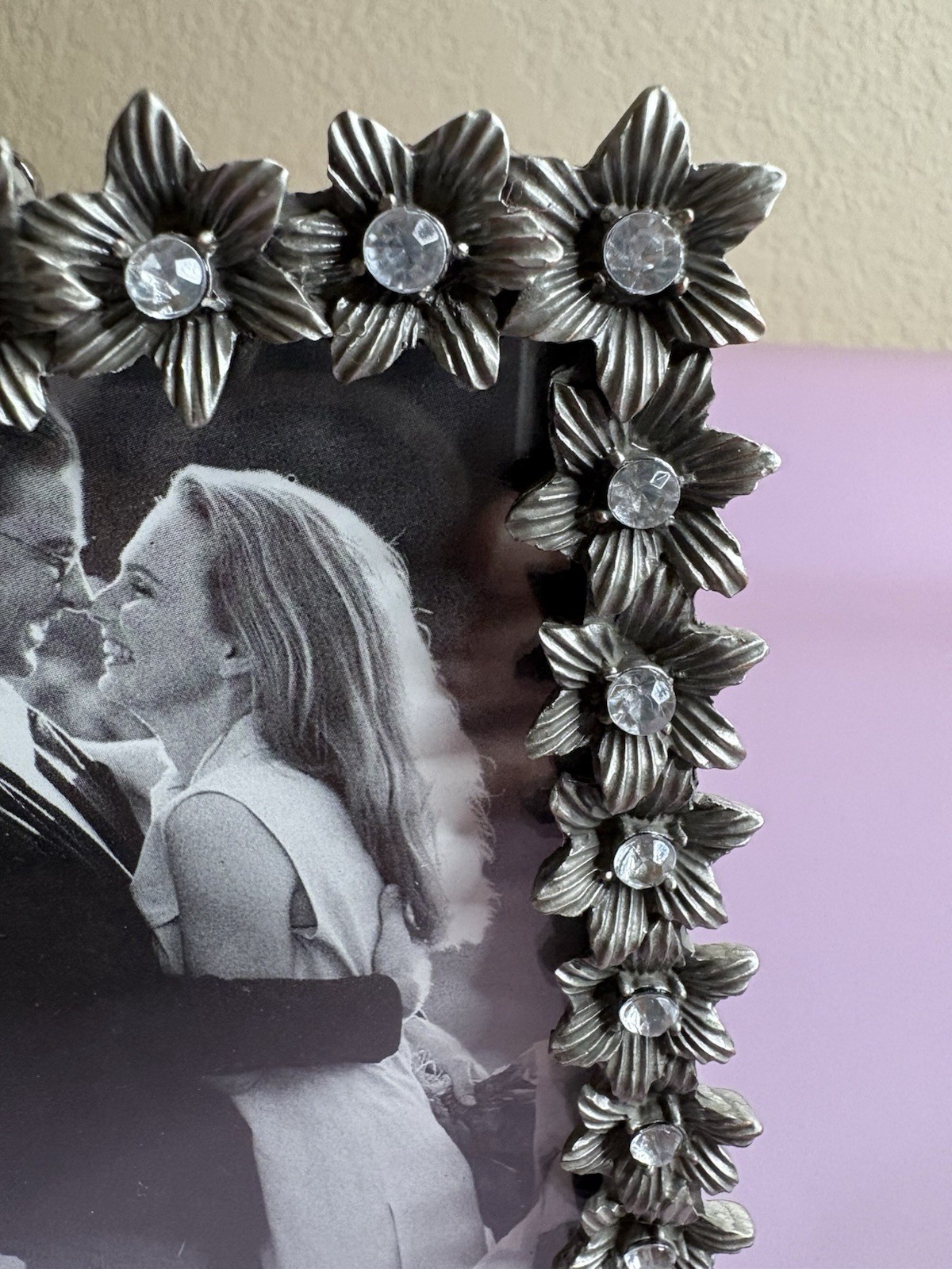 Vintage Amanda Smith Gifts Flowers w/ Clear Rhinestones Picture Frame ...