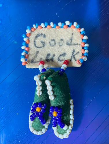 VTG Handmade Native American GOOD LUCK Beaded Moccasins Pin | eBay