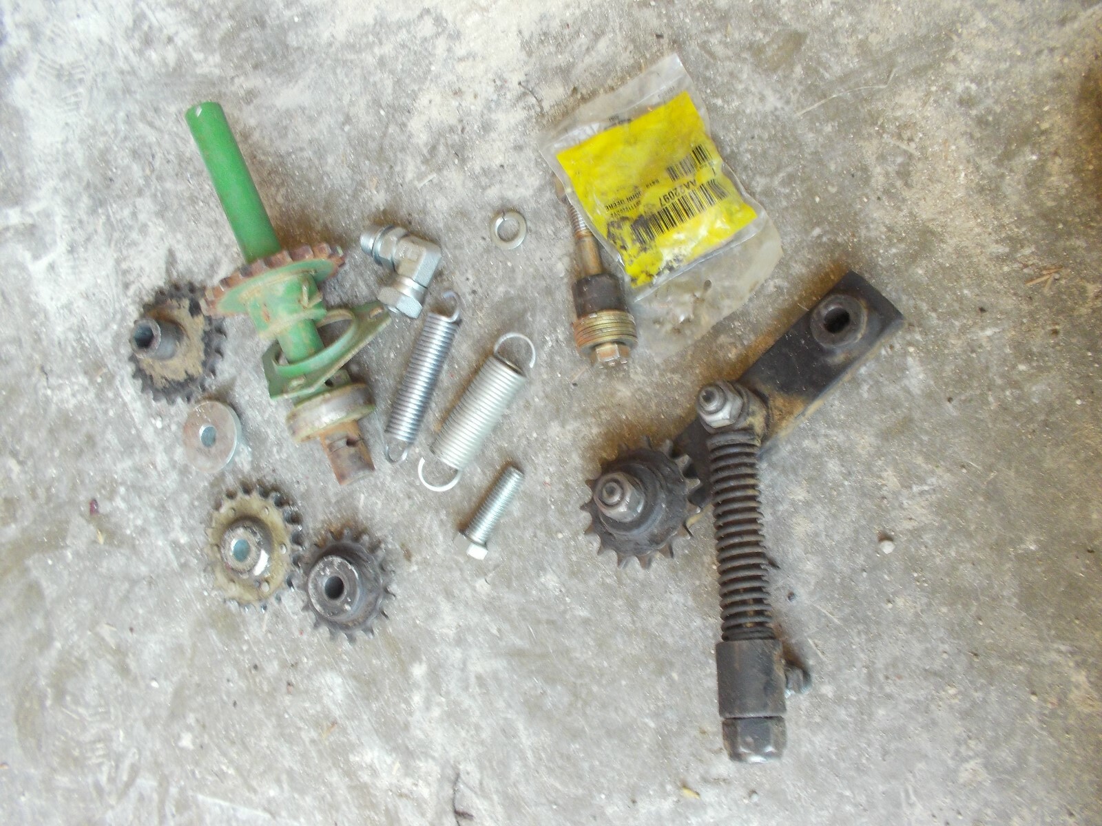 JD John Deere Planter parts sprockets sprocket spring springs ...