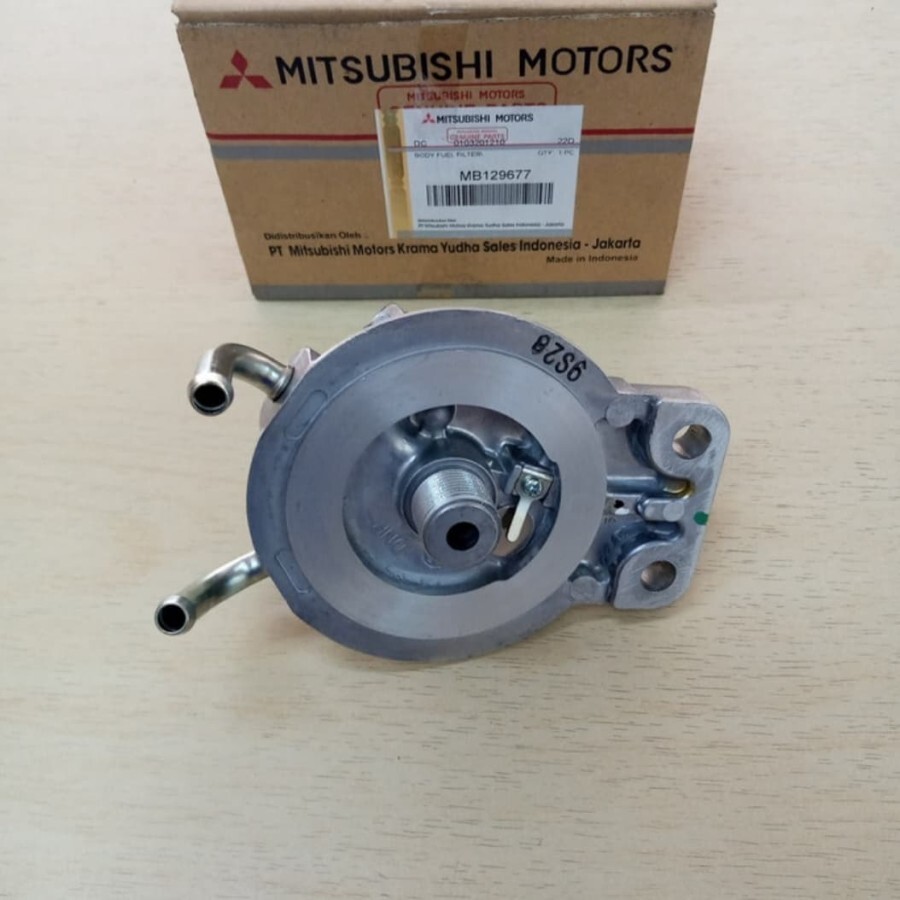 Mitsubishi Delica Pajero L200 Fuel Lift Pump Primer Filter Head Shogun ...
