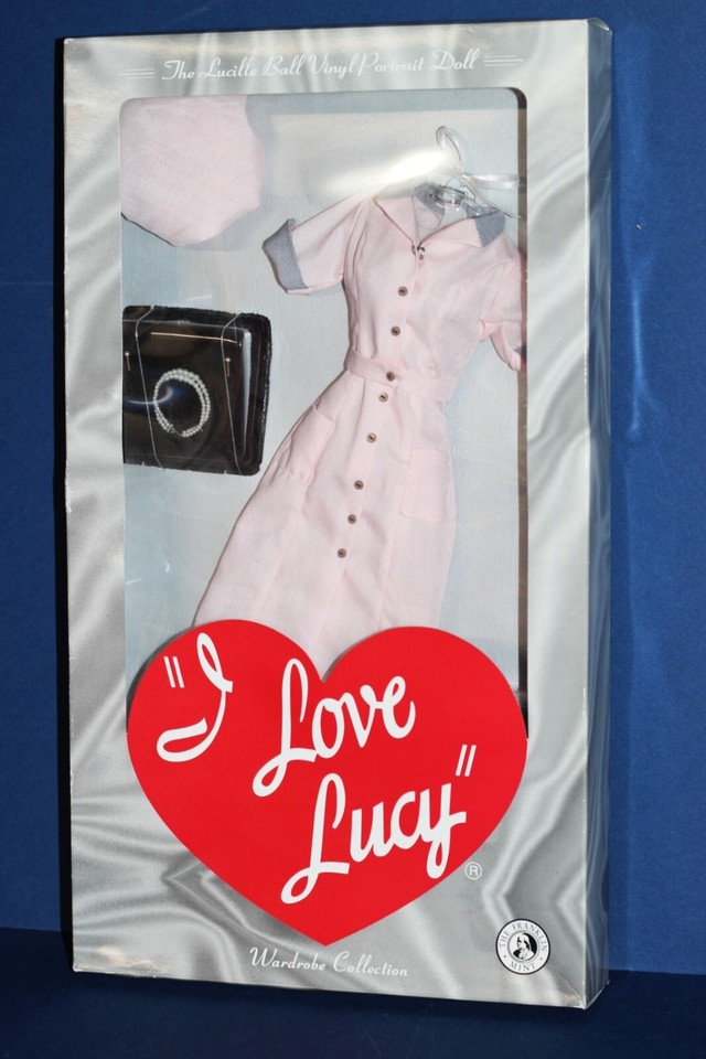 I LOVE LUCY WARDROBE COLLECTION "JOB SWITCHING VINYL PORTRAIT DOLL ...