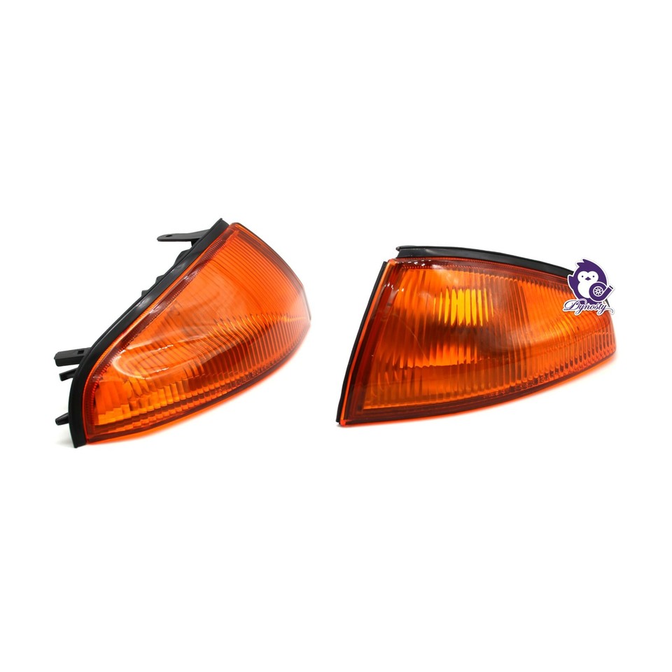 New Nissan Corner Turn Signal Lamps for R32 Skyline GTR 26124-RHR20 ...