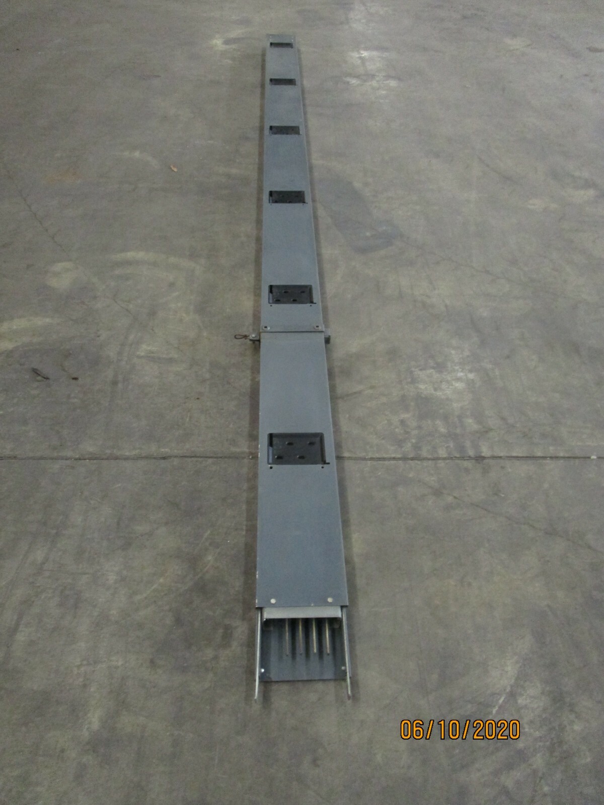 ITE+X100-4+Bulldog+X100+Bustribution+Busway+Duct+10%27ft+100a+600v for ...