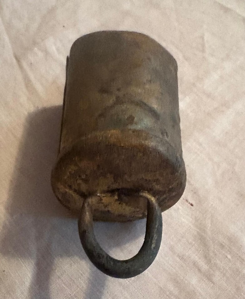 ANTIQUE STORE BELL, LEE'S COUNTRY STORE IN SPRING LAKE FLORIDA ...