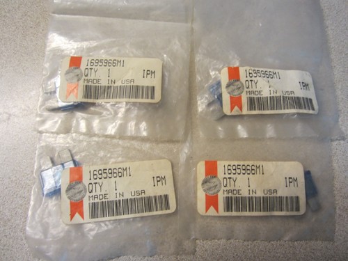 Massey Ferguson 1695966M1 (4) Fuses A149801 83932927 D9ZB14A094DA ...