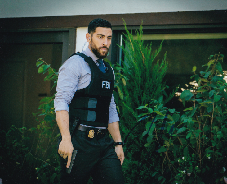 ZEEKO ZAKI signed Autogramm 20x25cm FBI in Person autograph COA | eBay.de