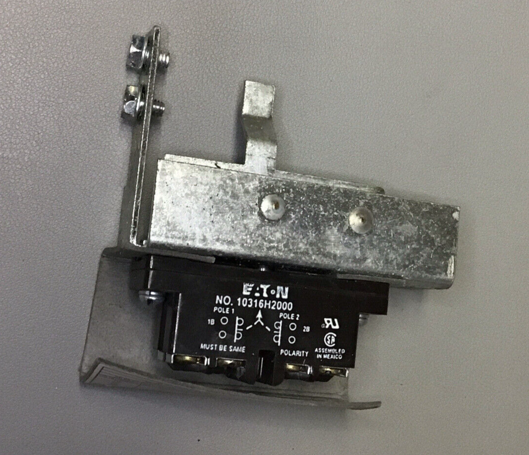 Cutler Hammer Eaton Auxiliary Contact Kit DS200EK2 for sale online | eBay