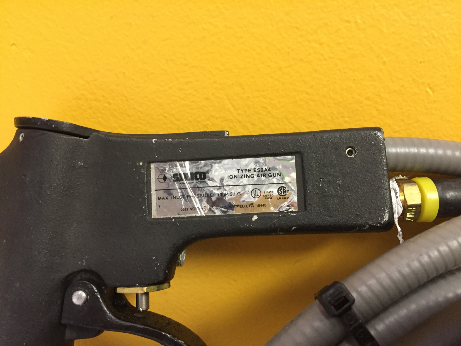 Simco ES2A4 100 psig Max Inlet, Ionizing Air Gun + D167QG Power Unit ...