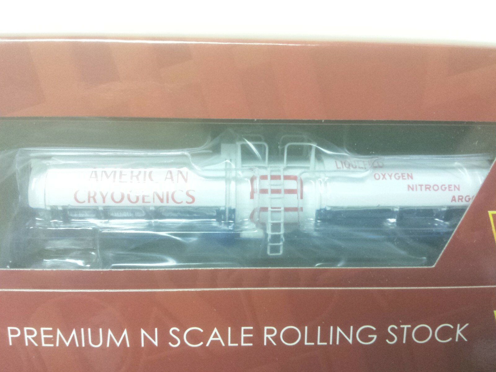 AMERICAN CRYO CRYOGENIC TANK CAR 2 PACK Broadway Limited 3824 N Scale ...