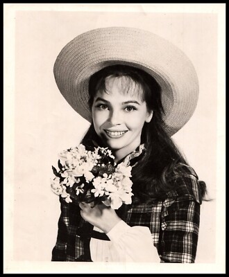 Hollywood Beauty LESLIE CARON STUNNING PORTRAIT 1950s ORIG VINTAGE ...