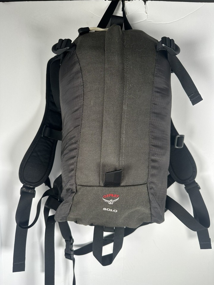 OSPREY Solo Daypack Hiking Bag Backpack Black Green Adult Adjustable ...