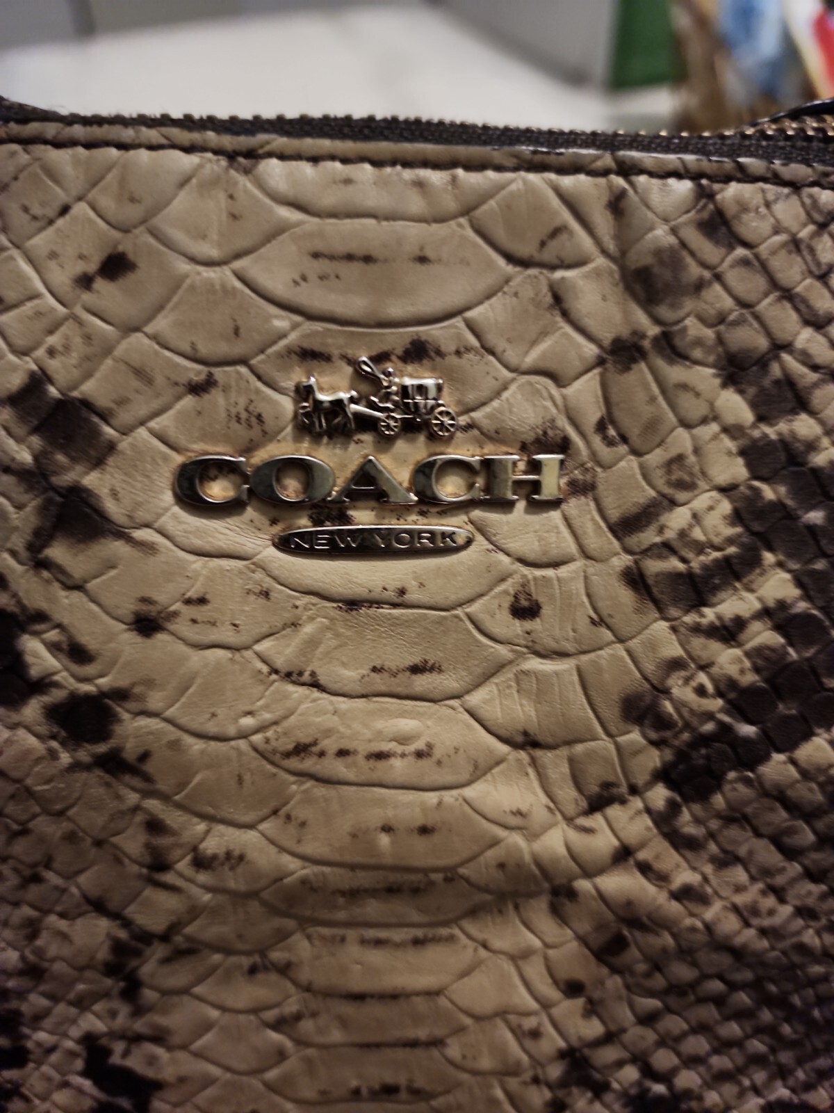 Authentic Coach 35888 patient leather snake skin like… - Gem