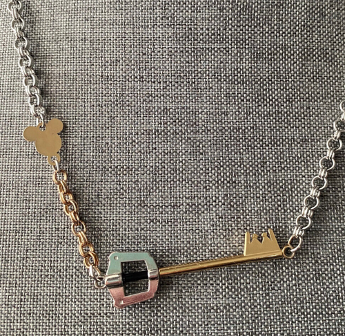 20" Disney Mickey Mouse - Gold/Silver Tone Magic Kingdom Key - NK450 | eBay