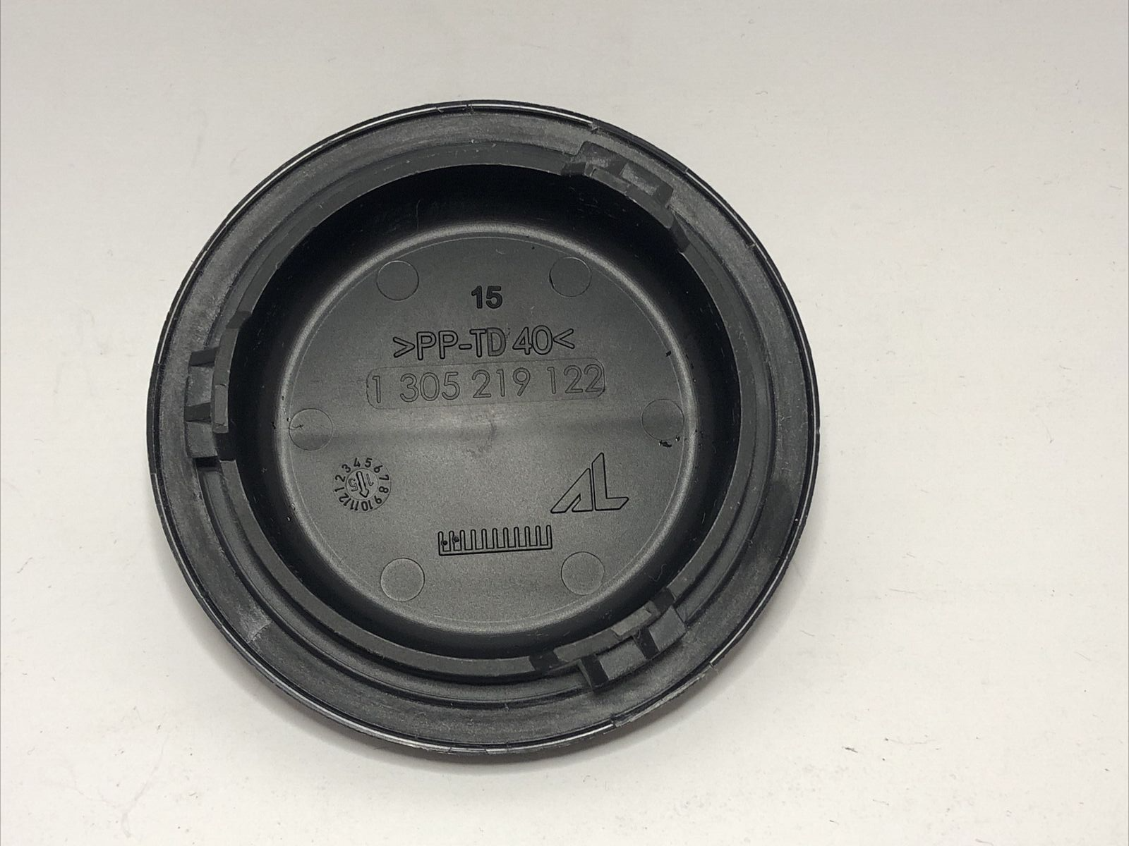 3.5" Small Headlight Bulb Cover Plastic Cap Set OEM MERCEDES 1305219122 ...