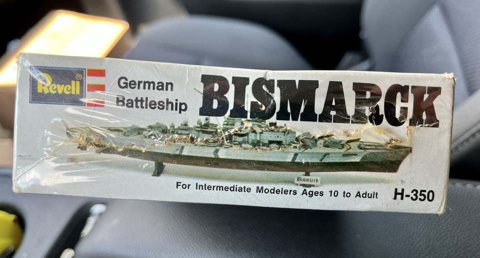 Bismarck Revell H350 1/570 VINTAGE 1975 German Battleship Model Kit ...
