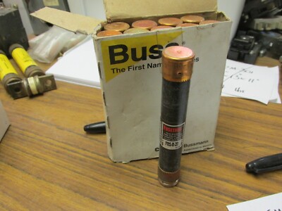 BUSSMAN FUSE FRS-R-20 20 AMP 600 VOLT TIME DELAY CLASS RK5.......VT-2 ...