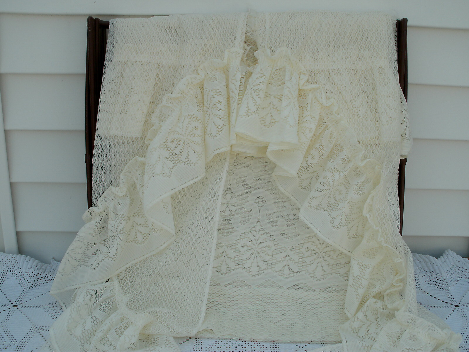 Curtains--Ivory Lacey Swag &--2 Lacey Panels---24" L --Oh So Pretty ...