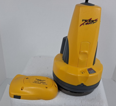 RoboToolz Robo Laser RB01001 Self Leveling Laser with Remote & Case ...