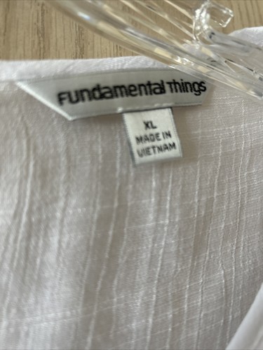 Fundamental Things White Sleeveless Gauzy Blouse Top size XL NEW | eBay