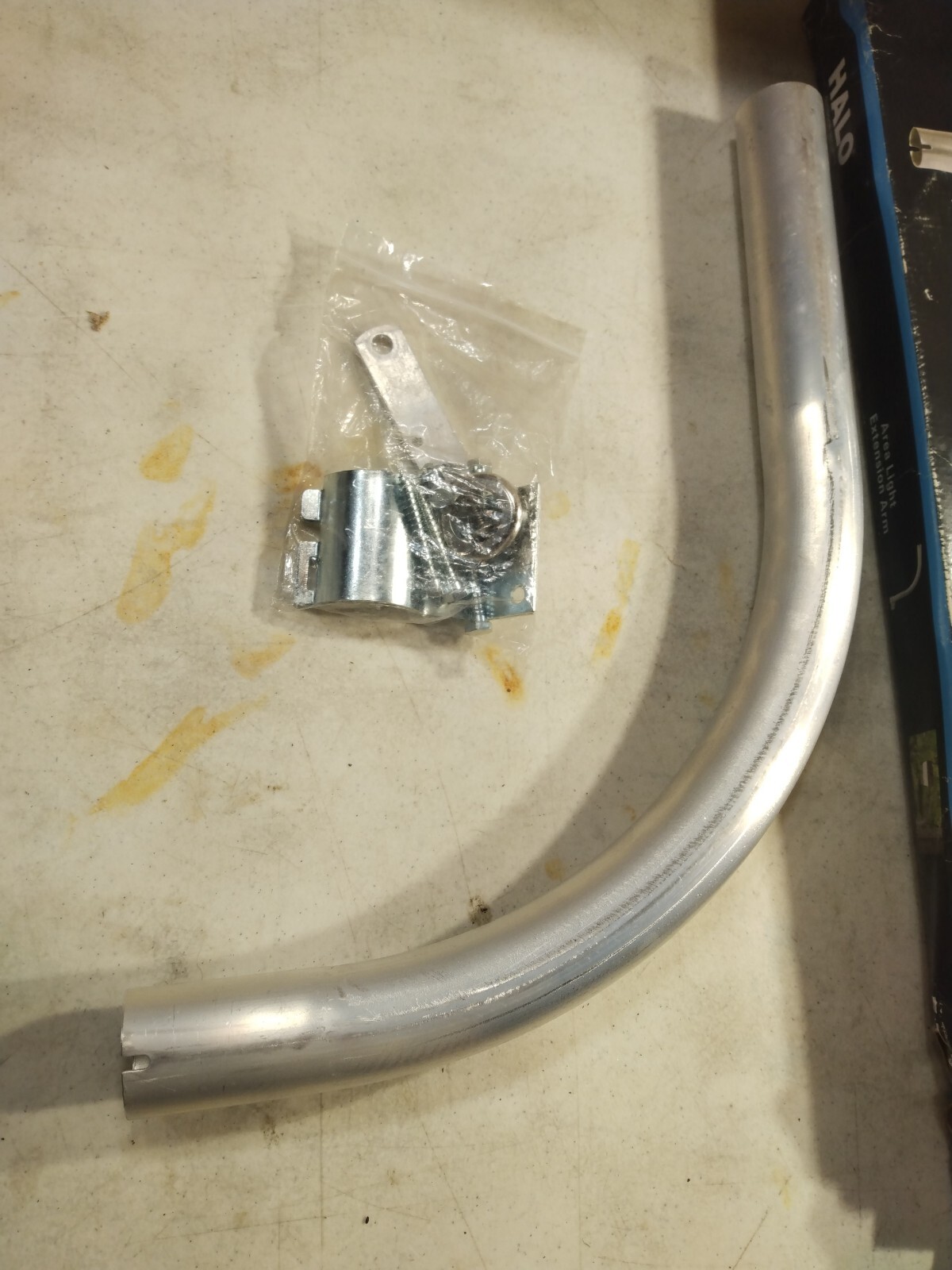 Halo Outdoor Security Dusk To Dawn Aluminum Area Light Mounting Arm ...