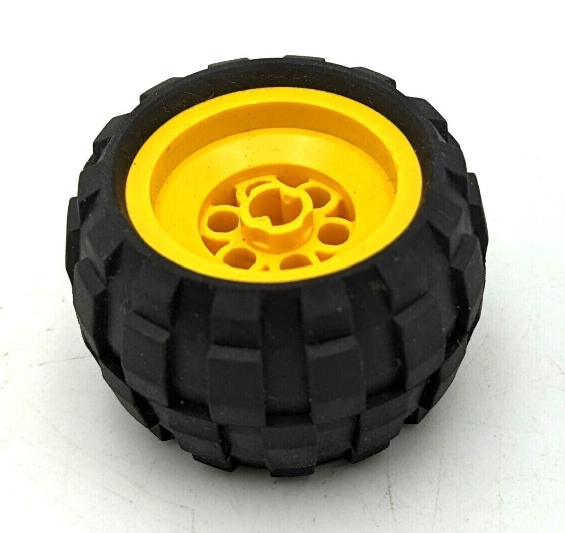 LEGO YELLOW Wheel part 6580 & BLACK Small Balloon Tire 43.2x28 part ...