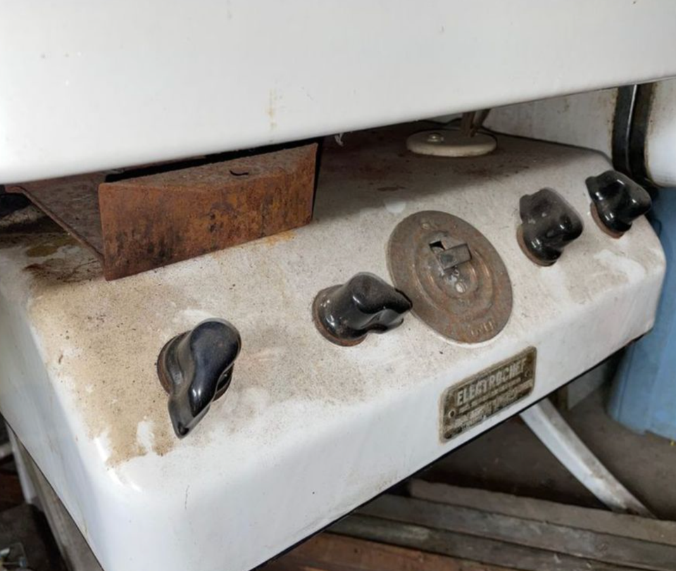 Vintage 1930's Era Electrochef Mint Green and White Detroit Michigan ...