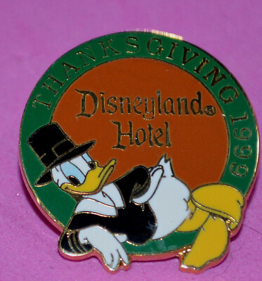 Disney Disneyland Hotel Cast Pin Thanksgiving 1999 PILGRIM DONALD DUCK ...