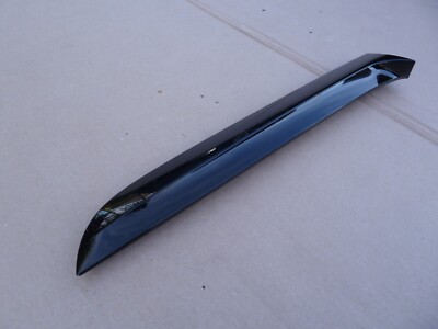 BENTLEY Bentayga Drivers Side Left Rear Back Glass Edge Molding Trim ...