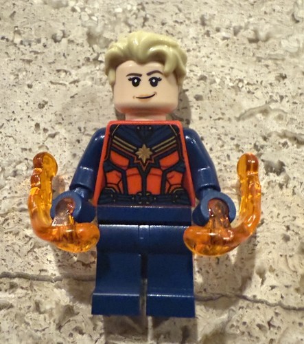 LEGO Captain Marvel Carol Danvers Minifigure sh772 76266 with Fireballs ...