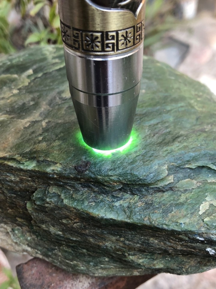 Beautiful Natural Nephrite Jade Rough Stone 500g Raw Gemstone From ...