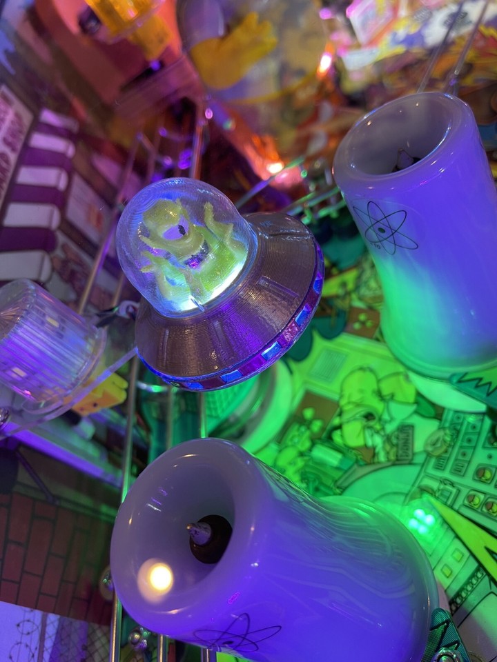 The Simpsons Pinball Party (TSPP) Kang the Conqueror "Flying" UFO Mod ...