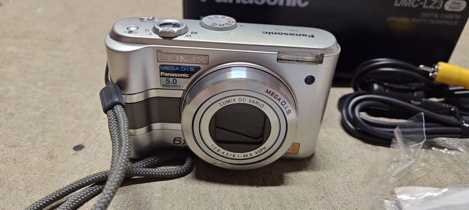 Panasonic Lumix DMC-LZ3 Camera, 5.0 MP , Tested, Working, Cords, Box ...