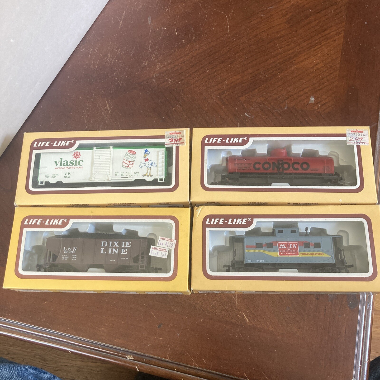 LOT OF 4 MIB Lifelike HO Scale Train Cars | eBay
