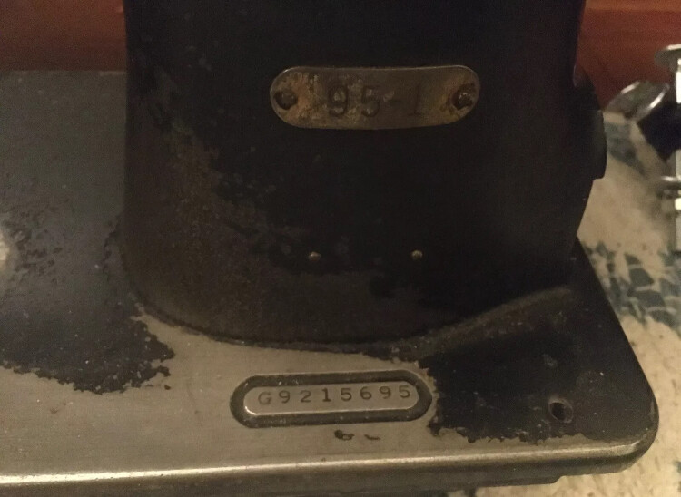 SINGER 95-1 ORIGINAL RARE ANTIQUE 1910 INDUSTRIAL SEWING MACHINE ...
