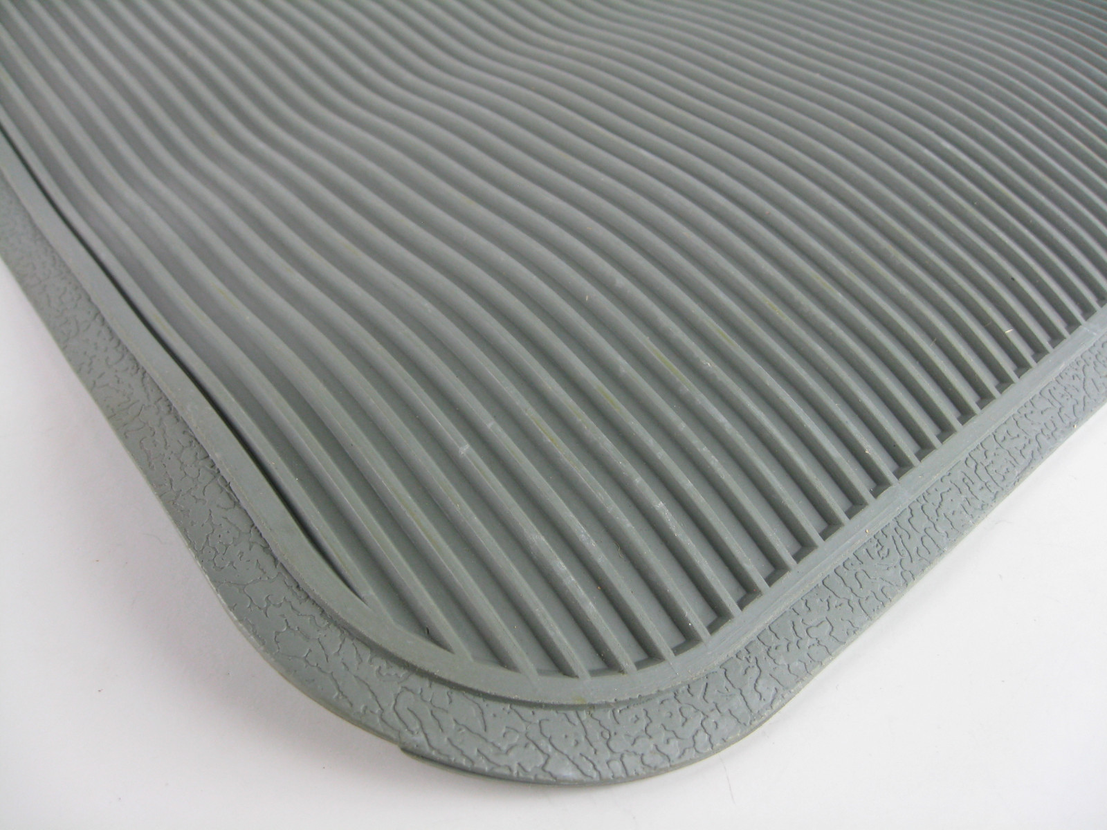 1972 Chevy Impala Caprice Rear Medium Pewter Floor Mats GM 994246 NOS ...