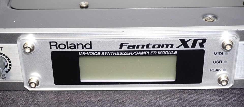 Roland Fantom XR 1U Rack Mount Voice Synthesiser / Sampler Module & PC Card! | eBay