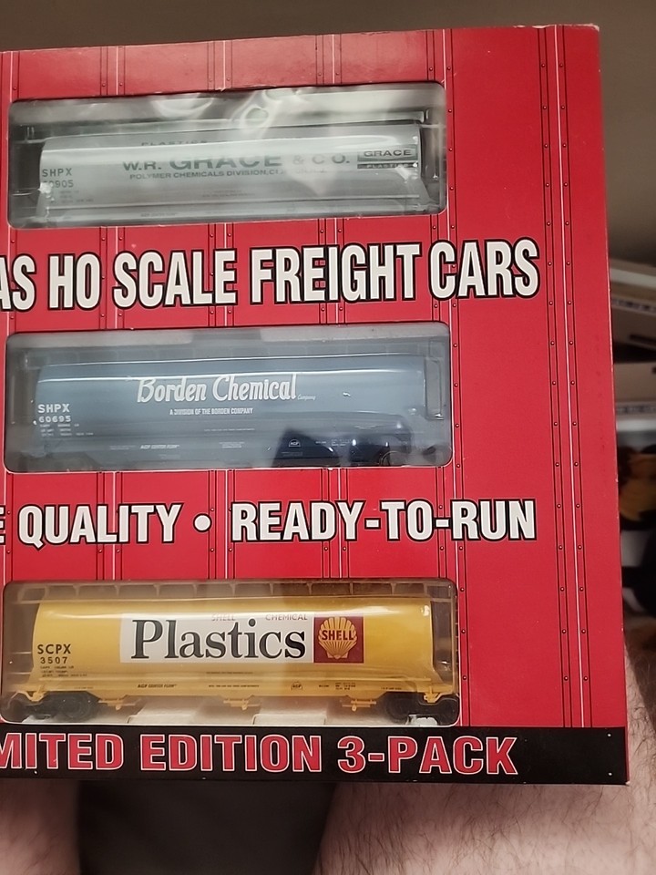 HO Scale ATLAS Freight Cars 3-Pack Borden, Shell, W R Grace New Limited ...