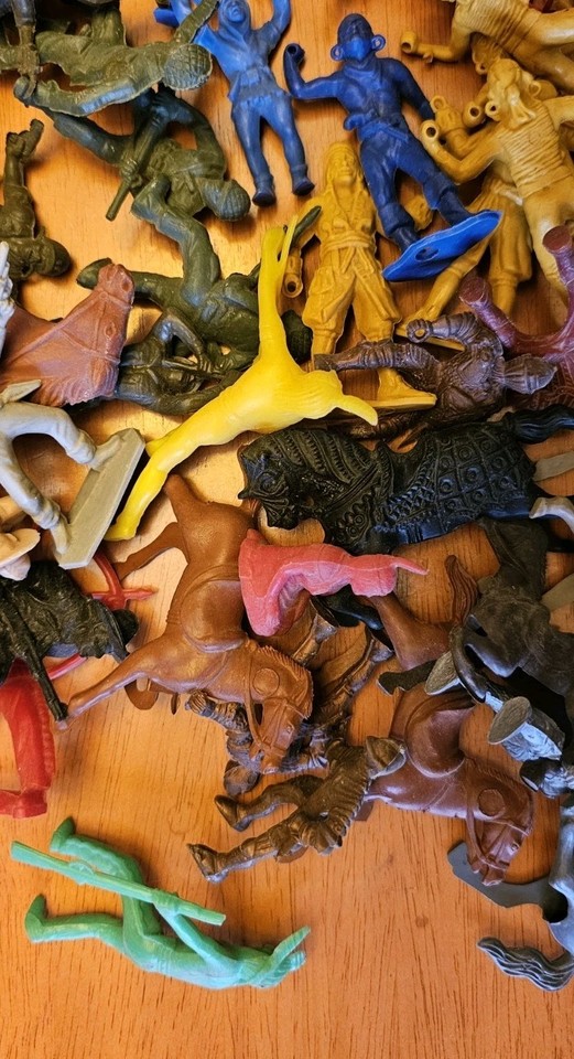 TIM MEE TOYS MPC 30 Mixed Lot INDIAN & COWBOYS PLASTIC ARMY TOY ...