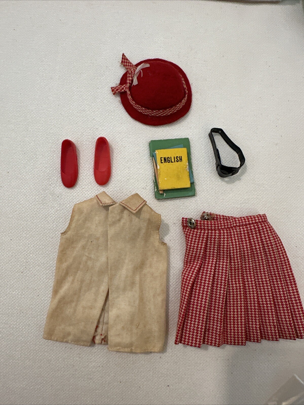 Vintage Skipper SCHOOL GIRL #1921 1965 Pencil, Books, Shoes, Strap ...