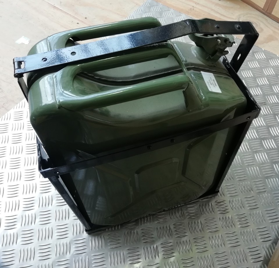 20 Litre Jerry Can + holder For Land Rover DA2166 + DA2182 | eBay