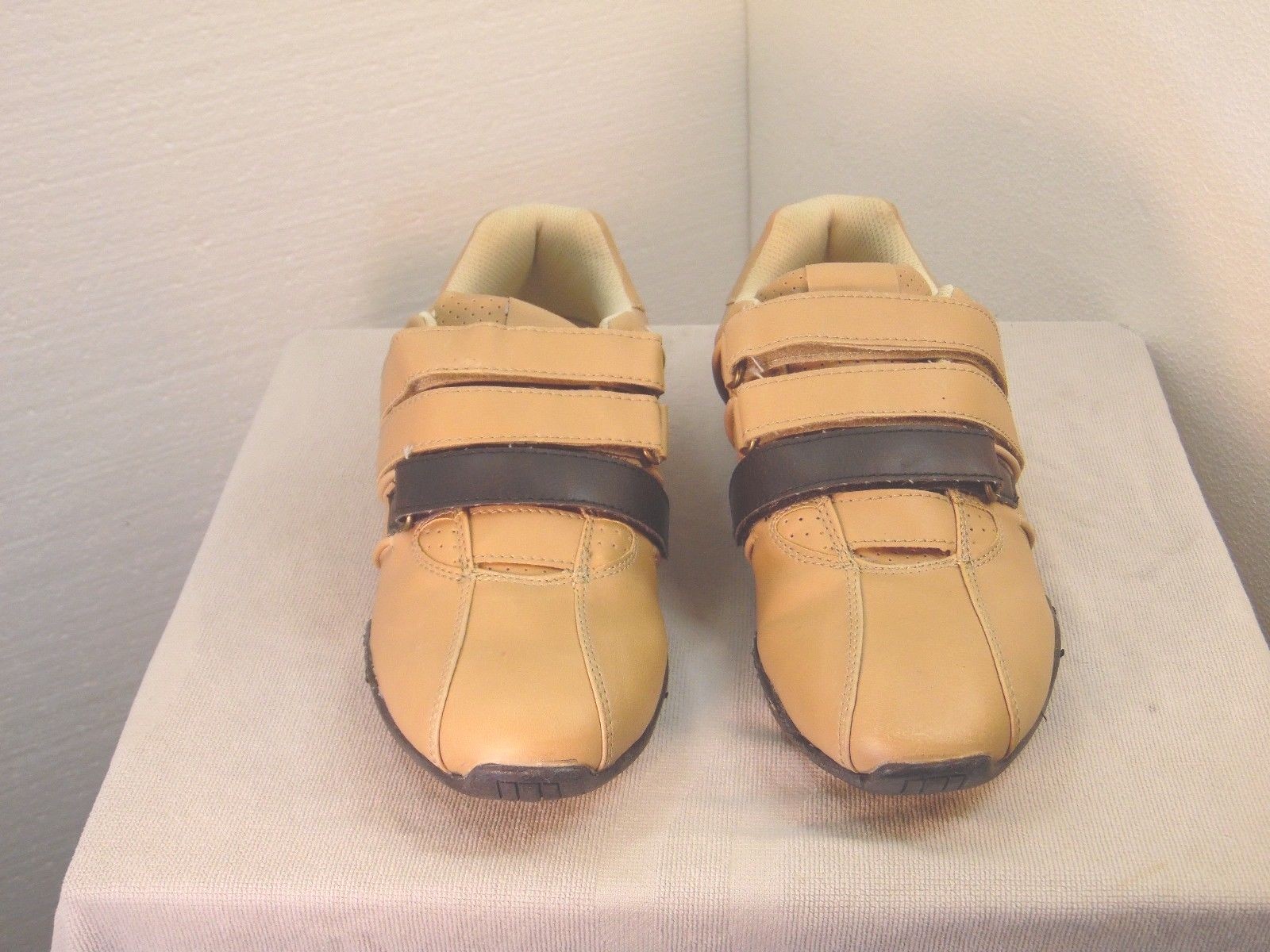 AIR BALANCE WOMENS ATHLETIC SHOES SIZE 6.5 MEDIUM hook & loop TAN WALKING | eBay