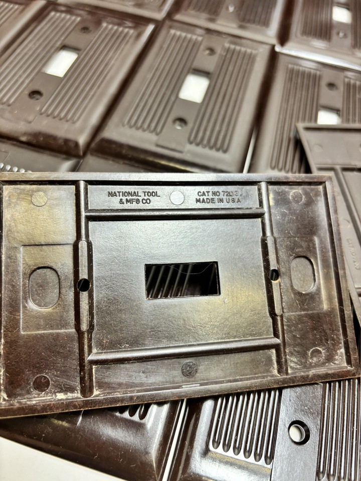 vtg Brown Art Deco Ribbed Light Switch Cover #7203 National Tool LOT ...